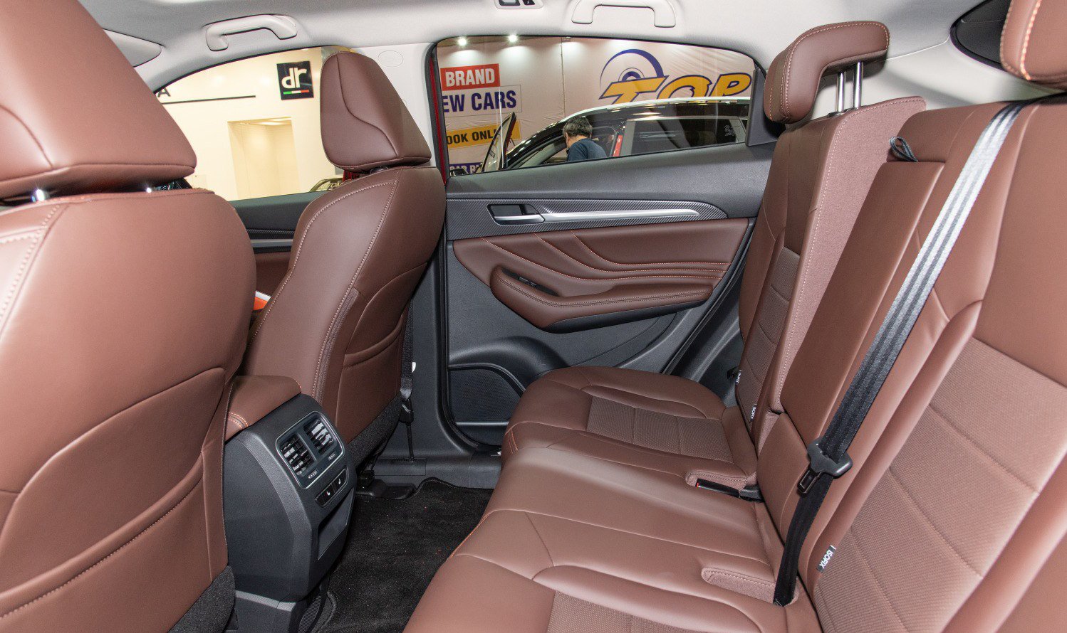 Haval F7 technical specifications and fuel economy